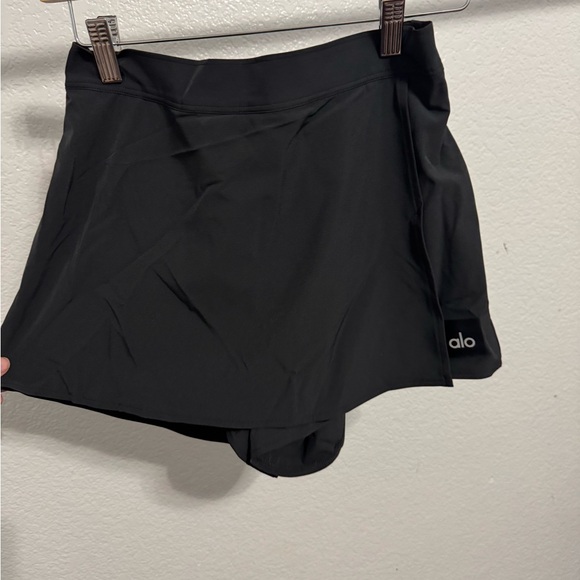 ALO Yoga | Shorts | Alo Yoga Womens Black Skort | Poshmark